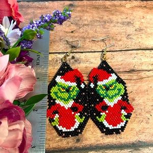 Handmade | Jewelry | Grinch Beaded Earring | Poshmark